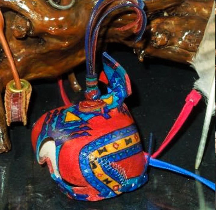 Falconry Hoods International - Custom Hoods